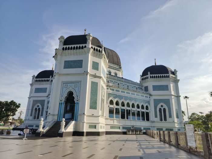 Bukan yang Tertua, Lantas Apa Istimewanya Masjid Raya Al-Mashun Medan?