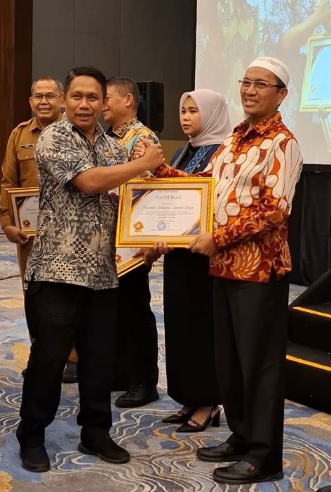 Tapteng Konsisten Bayar Iuran JKN, Raih Penghargaan BPJS Kesehatan