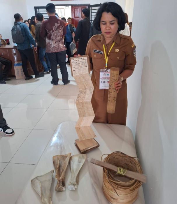 Pelestarian Naskah Kuno Batak di Toba: Digitalisasi dan Kolaborasi Jadi ...
