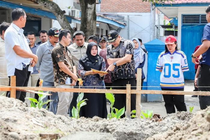 Rehabilitasi Bekas Gudang Tembakau Jadi Alun-alun Kantor Camat Batang Kuis