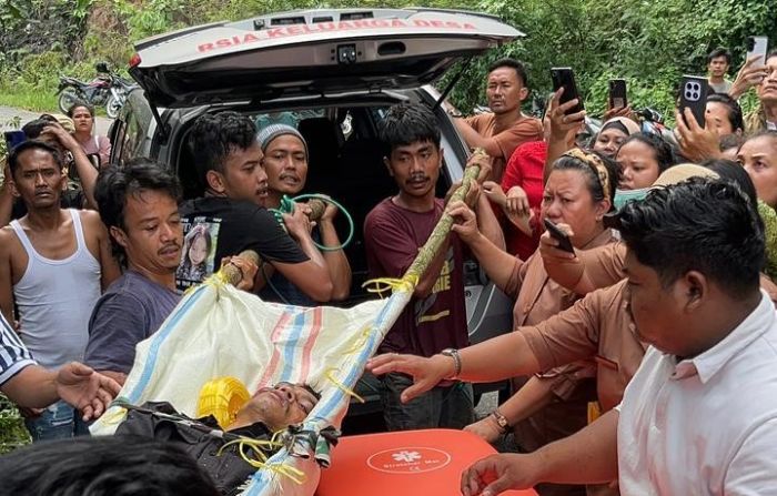 Ambulans Terjun ke Jurang di Jalinsum Dairi-Karo, Perawat Tewas dan ...