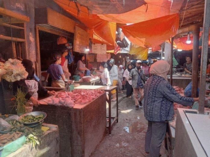 Harga Daging Ayam di Siantar Tembus Rp35.000 per Kilogram