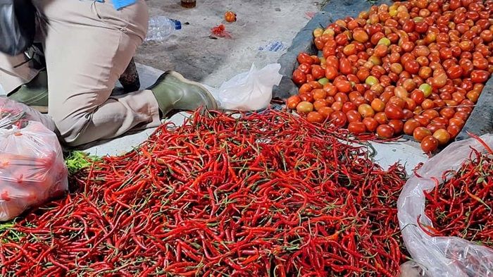 Harga Cabai Merah Tembus Rp100 Ribu per Kg di Medan, Ini Penjelasan Ekonom