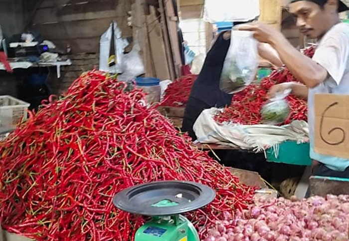 Harga Cabai Merah Naik Lagi di Pasar Dwikora, Tembus Rp80.000/Kg