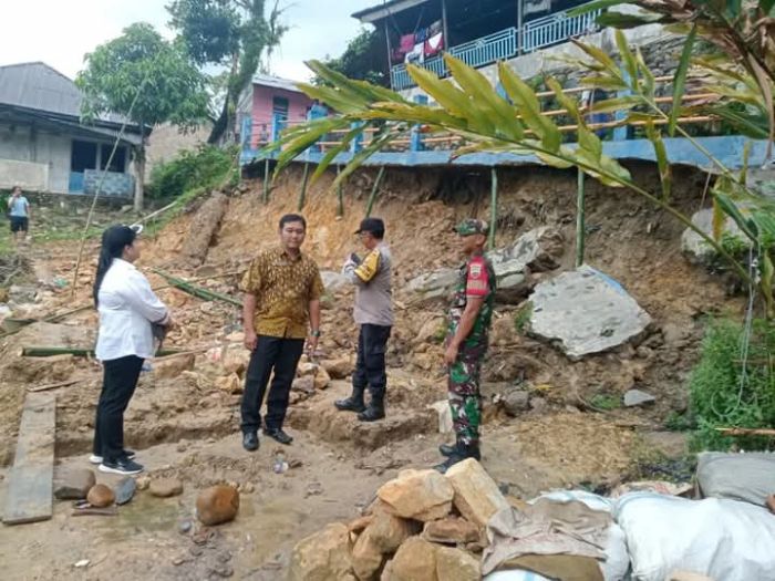 Tanah Longsor di Kelurahan Sibolga Ilir Tutup Akses Jalan