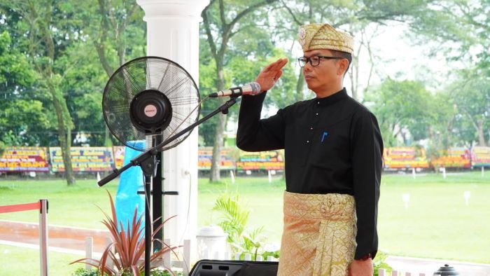 Hujan Mengguyur Langkat, Upacara HGN 2025 Dipindah ke Tribun Amir Hamzah