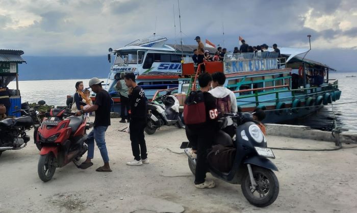 Ini Jadwal dan Tarif Kapal Motor Rute Ajibata-Tomok