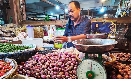 Warga Minta Timbangan Milik Pedagang Delimas Lubuk Pakam Ditera Ulang