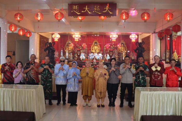 Tinjau Vihara, Kapolres Pastikan Perayaan Tahun Baru Imlek 2025 di Kota Pematangsiantar Aman dan ...