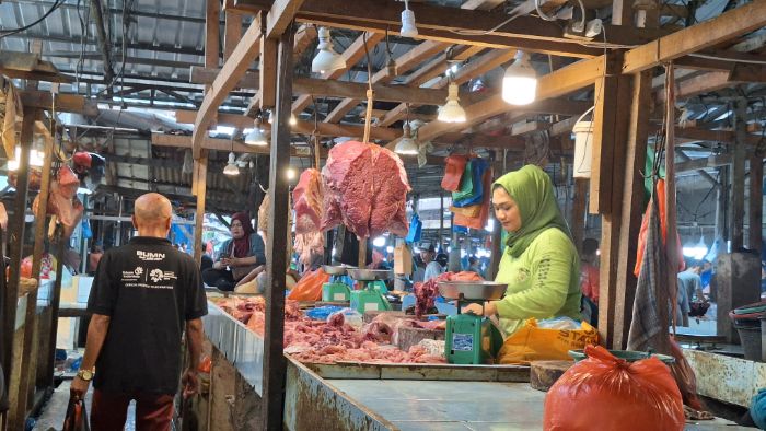 Harga Daging Sapi Rp150 Ribu di Pasar Kota Medan
