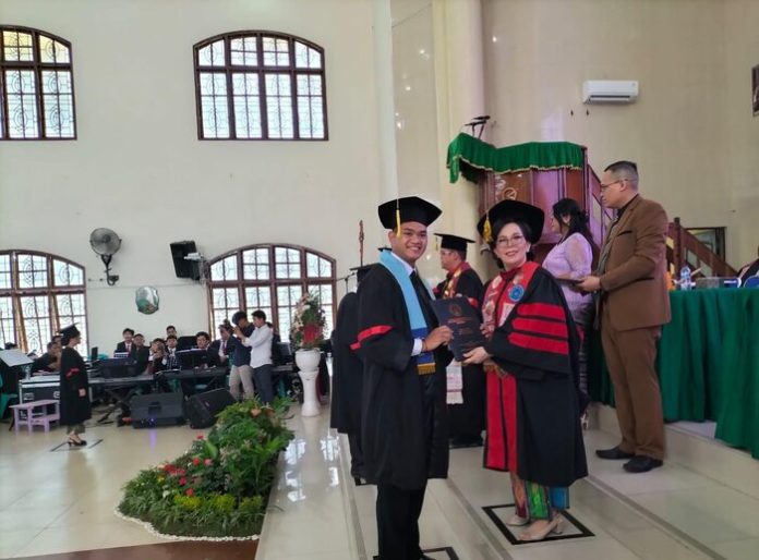 163 Mahasiswa STT HKBP Siantar Diwisuda, Bergerak atas Dukungan Tuhan