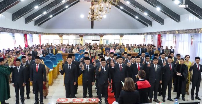 35 Anggota DPRD Kabupaten Dairi Periode 2024 – 2029 Resmi Dilantik