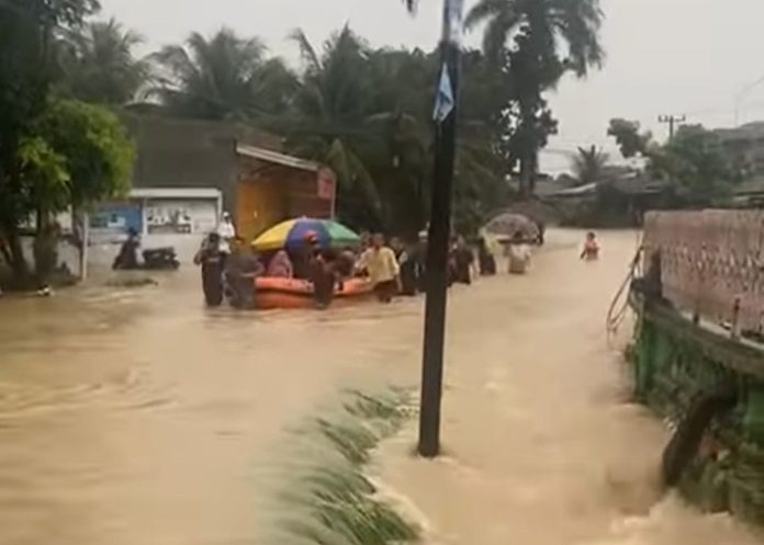 Air Sungai yang Meluap Rendam Perkantoran dan Ribuan Rumah di Binjai