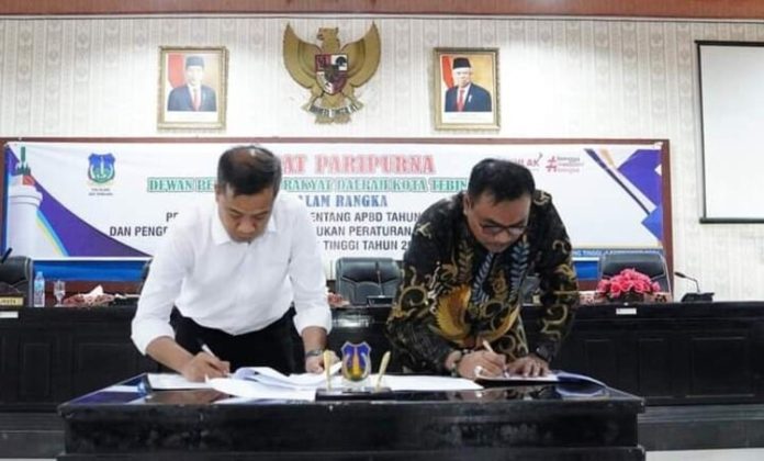 Bahas 3 Agenda, Pj Wali Kota Tebing Tinggi Sampaikan Nota Pengantar RTRW dan Keuangan