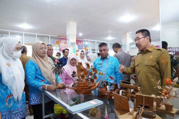 Bupati Labusel Buka Grand Opening Gedung Deskranasda