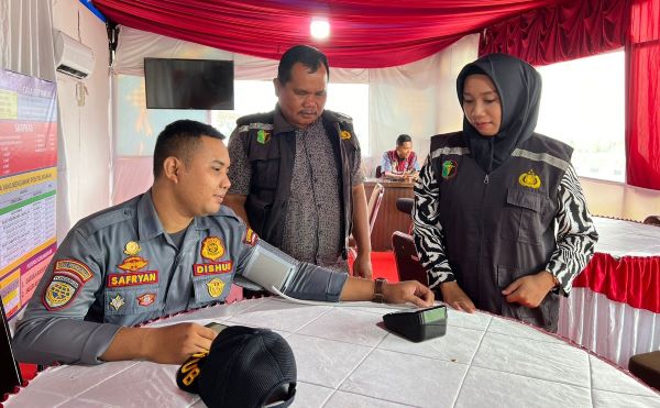 Dokkes Polres Batu Bara Cek Kesehatan Personel Ops Ketupat Ketupat Toba 2024