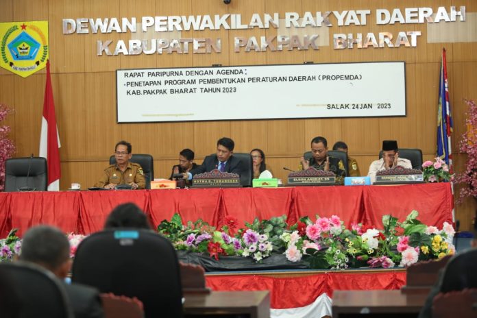 DPRD Pakpak Bharat Gelar Sidang Paripurna Penetapan Propemda 2023 DPRD Pakpak Bharat Gelar Sidang Paripurna Penetapan Propemda 2023