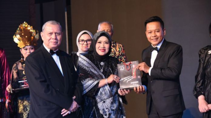 FKG USU Rayakan Purnabakti dan Peluncuran Autobiografi: Memenuhi Amanah ...