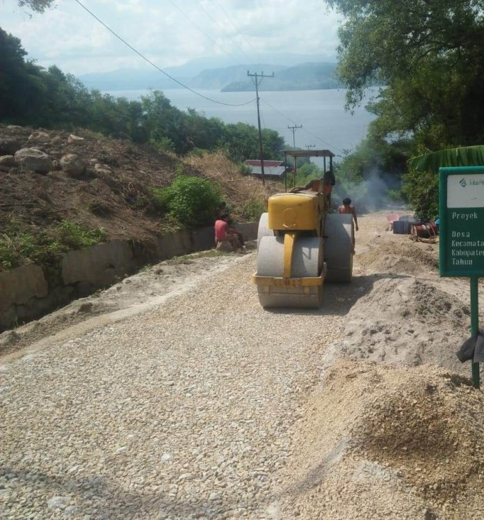 Gunakan DD Jalan Sosor Pasir 400 Meter Diaspal