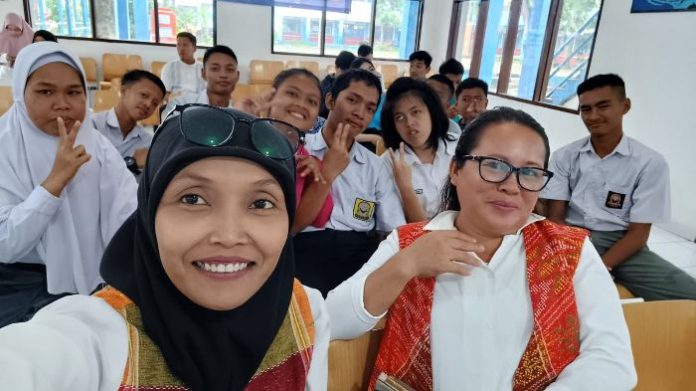 Guru SLB Songsong Era Digital di Dunia Pendidikan