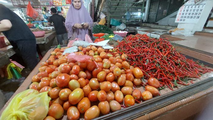 Harga Cabai Merah dan Daging Ayam Mulai Melemah di Medan