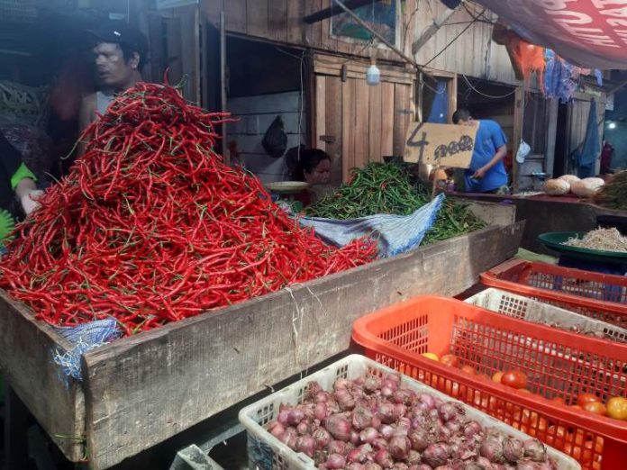 Harga Cabai Merah di Pasar Dwikora Melonjak, Sayuran Fluktuatif