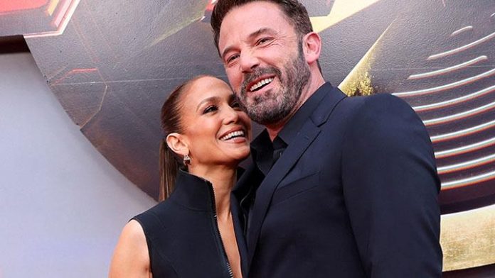 JLo Resmi Gugat Cerai Ben Affleck