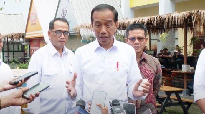 Jokowi Minta Laporkan ke Bawaslu dan MK Jika Ada Kecurangan, Jangan Teriak-teriak