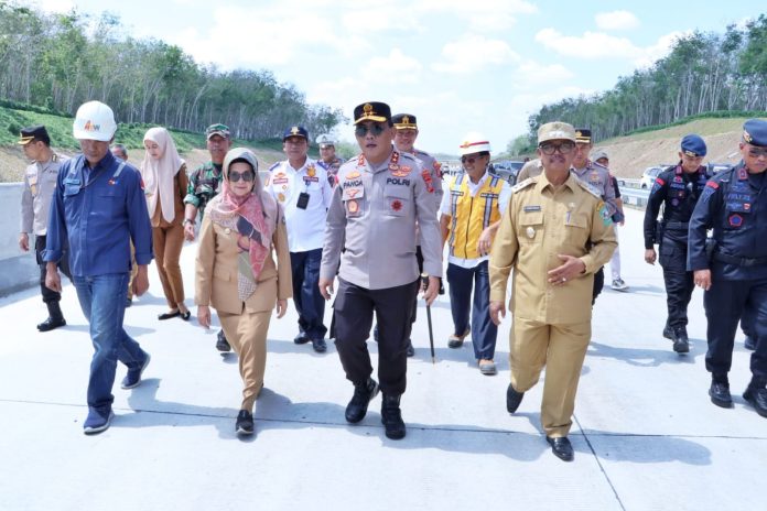 Kapoldasu Tinjau Infrastruktur Jalan Tol Sinaksak-Dolok Merawan