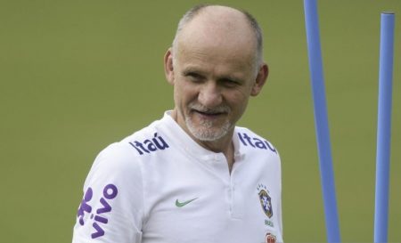 Kiper Legendaris Brazil Masuk Jajaran Staf Pelatih Liverpool