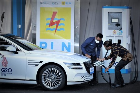 Komitmen Mencapai Target Emisi Nol Karbon