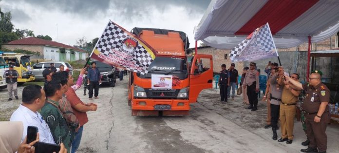 KPU Dairi Distribusikan Logistik Pilkada ke Tingkat Kecamatan, Sekda: Suksesnya Jadi Tanggung ...