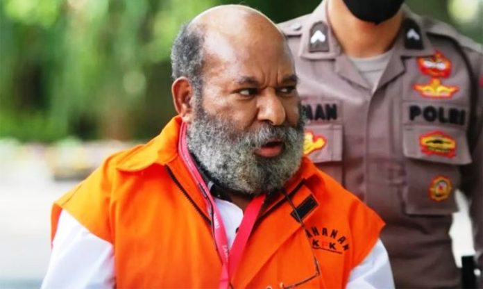 Lukas Enembe Meninggal Dunia