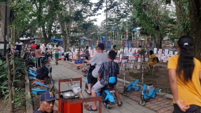 Musim Liburan, Lapangan Merdeka Jadi Lokasi Favorit Pengunjung di ...