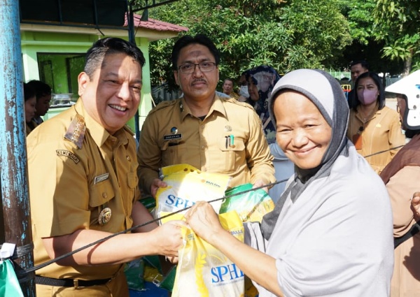 Pasar Pengendalian Harga Tebing Tinggi Laris Manis, 1 Jam 10 Ton Beras ...