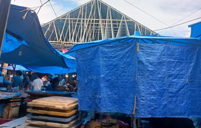 Pasca Ambruk, Perbaikan Atap Pasar Ikan Siantar Terkendala Anggaran