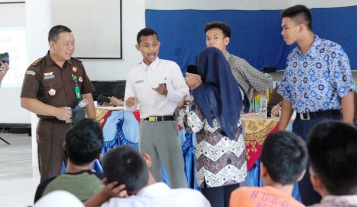 Peduli Disabilitas, Kejatisu Penyuluhan Hukum di SLB E Negeri Pembina Medan