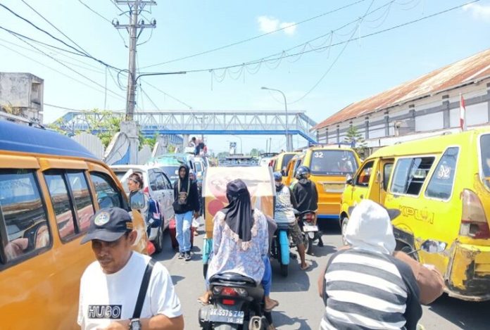 Pelabuhan Belawan Mulai Dipenuhi Arus Mudik Lebaran 2024