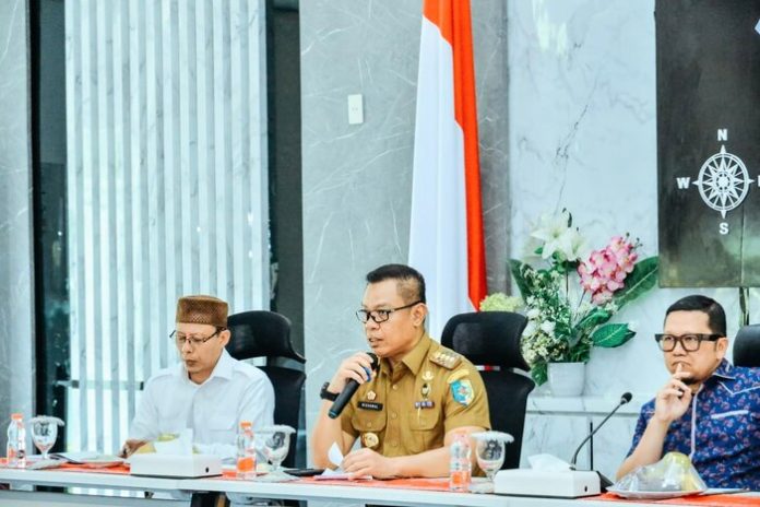 Pemilu 2024, Pj. Bupati Batu Bara Targetkan 85% Partisipasi Masyarakat Pemilu 2024, Pj. Bupati Batu Bara Targetkan 85% Partisipasi Masyarakat