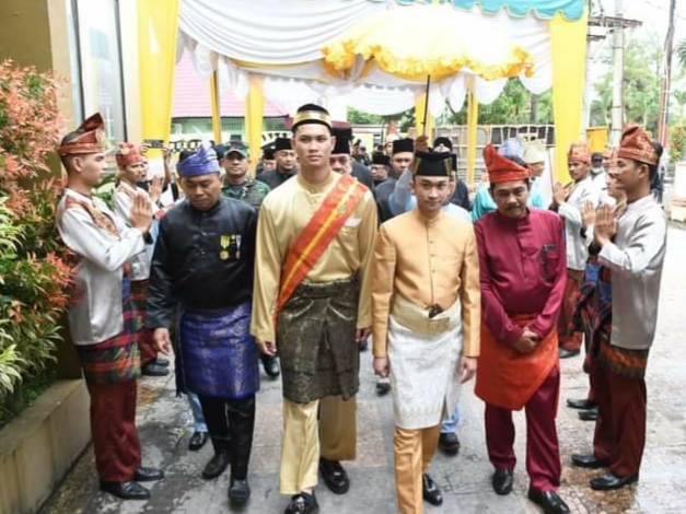 Pj Wali Kota Tebing Tinggi Terima Gelar Datuk Wira Mangku Setia