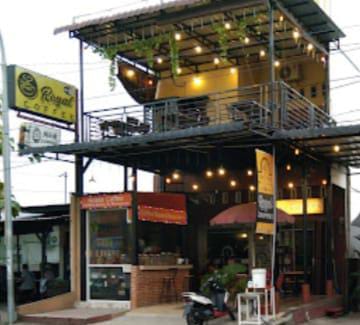 Royal Coffee di Menteng Dibongkar, Korban Rugi Rp20 Juta