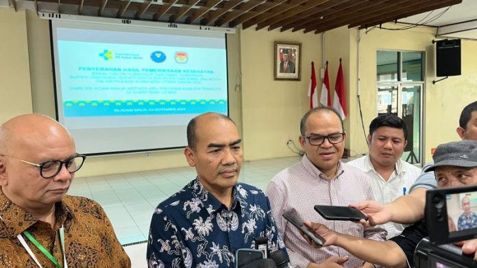 RSUP H Adam Malik Serahkan 55 Hasil Pemeriksaan Kesehatan Bapaslon ke KPU