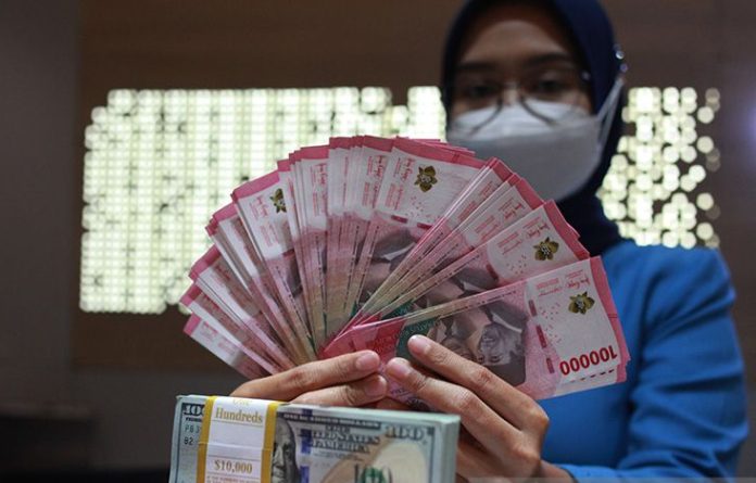 Rupiah Menguat Dipicu Data Ekonomi AS yang Kurang Baik