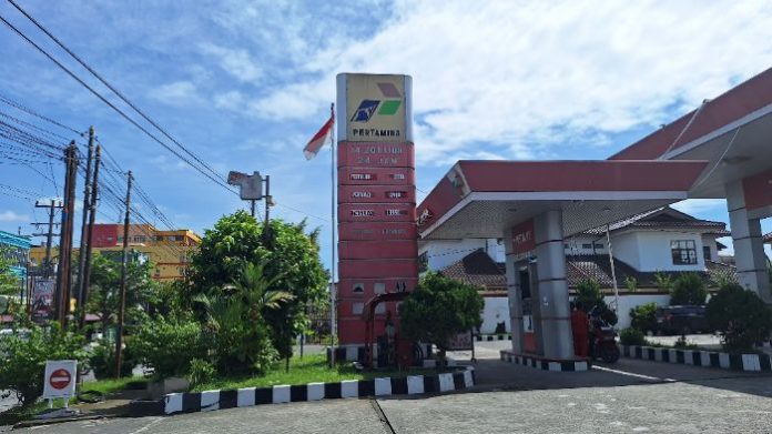 Selang Minyak di SPBU Sei Batang Hari Medan Bocor, Pengendara Was-was Isi BBM