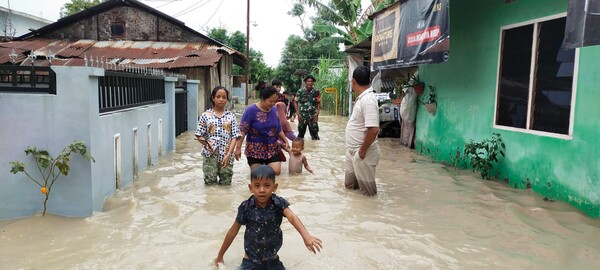 Sungai di Batang Kuis Meluap, Rumah Warga Terendam Banjir