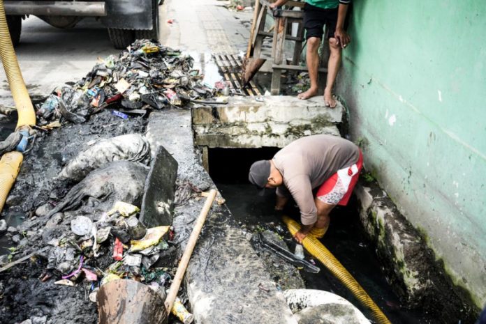 Tindaklanjuti Aspirasi Warga, Pemko Medan Normalisasi Drainase Gang ...