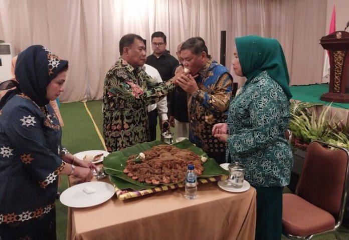 Yusuf Siregar Diupah-upah Usai Dilantik Jadi Bupati Deli Serdang