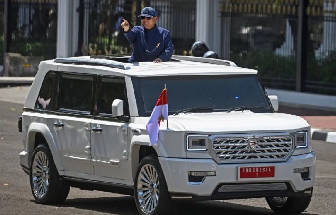 Pindad Mulai Produksi Maung untuk Mobil Dinas Menteri Kabinet Prabowo Pindad Mulai Produksi Maung untuk Mobil Dinas Menteri Kabinet Prabowo